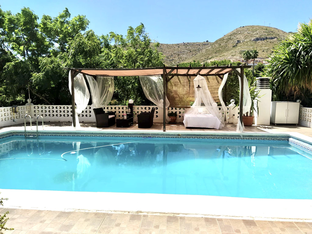 Pool party en Valencia: 5 preciosas piscinas en alquiler para hacer ...